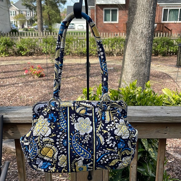 Vera Bradley | Bags | Vera Bradley Frame Shoulder Bag In Ellie Blue ...